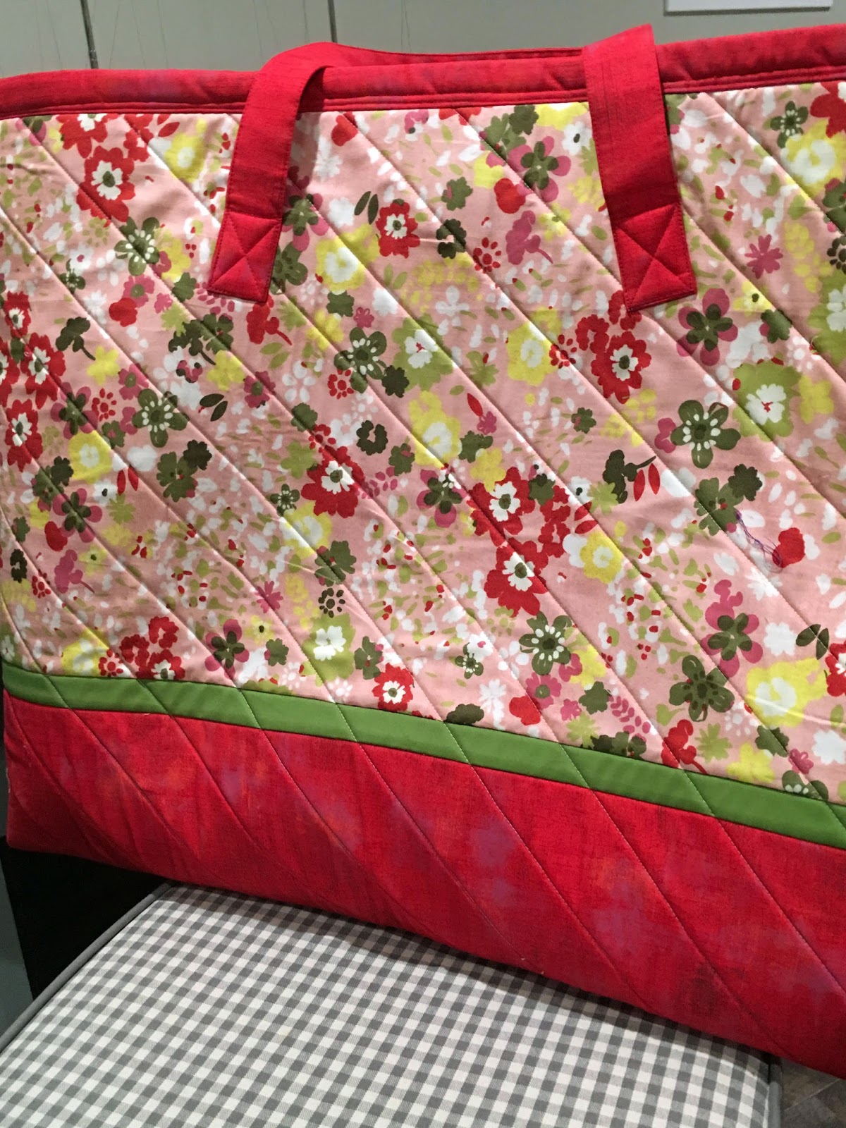 Girls in the Garden: Gift Sewing Day 3 - Mat Carrier