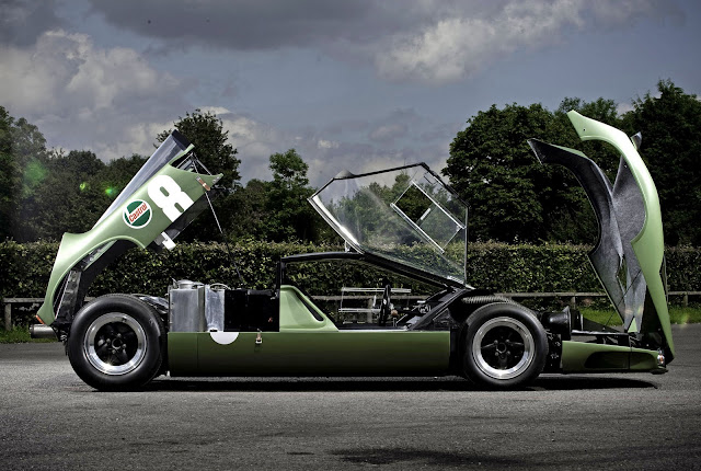 The Marcos Mantis XP, built for Le Mans