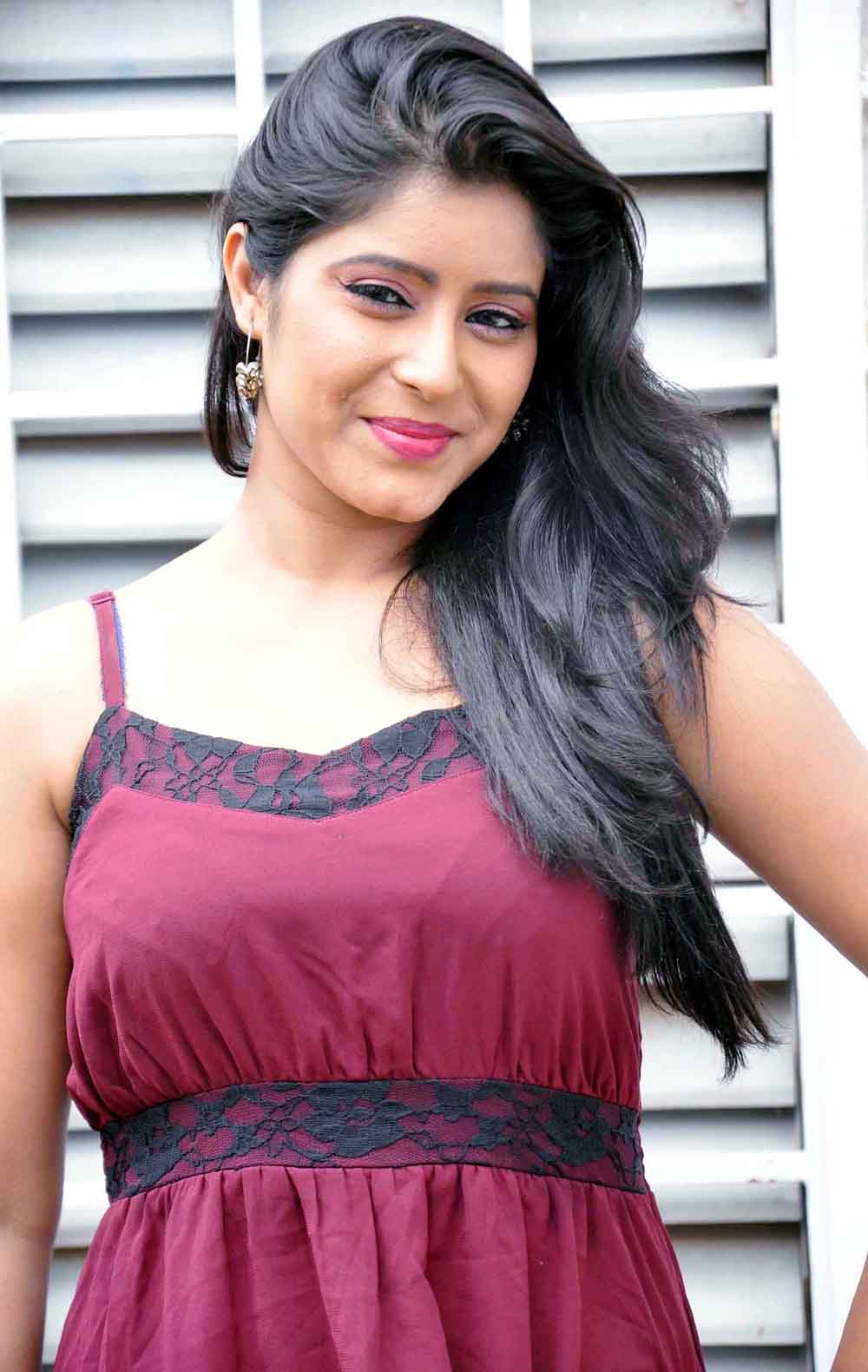 CAP: Actress Manisha HD Images