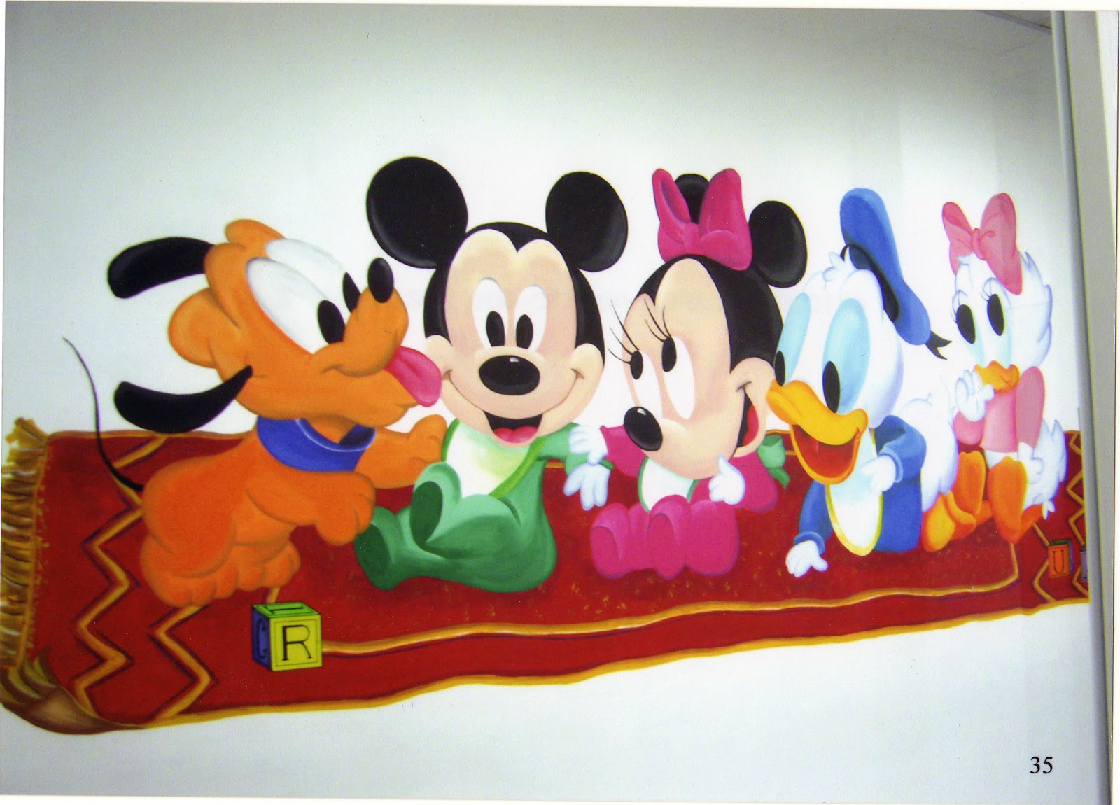 Los trabajos de Ana: Murales Infantiles