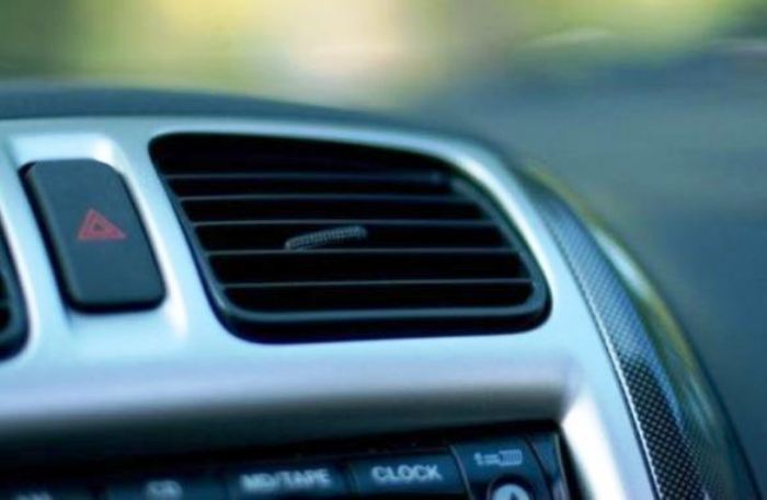 Αν ανοίγεις το air-condition μόλις μπεις στο αυτοκίνητο, σταμάτα αμέσως ...