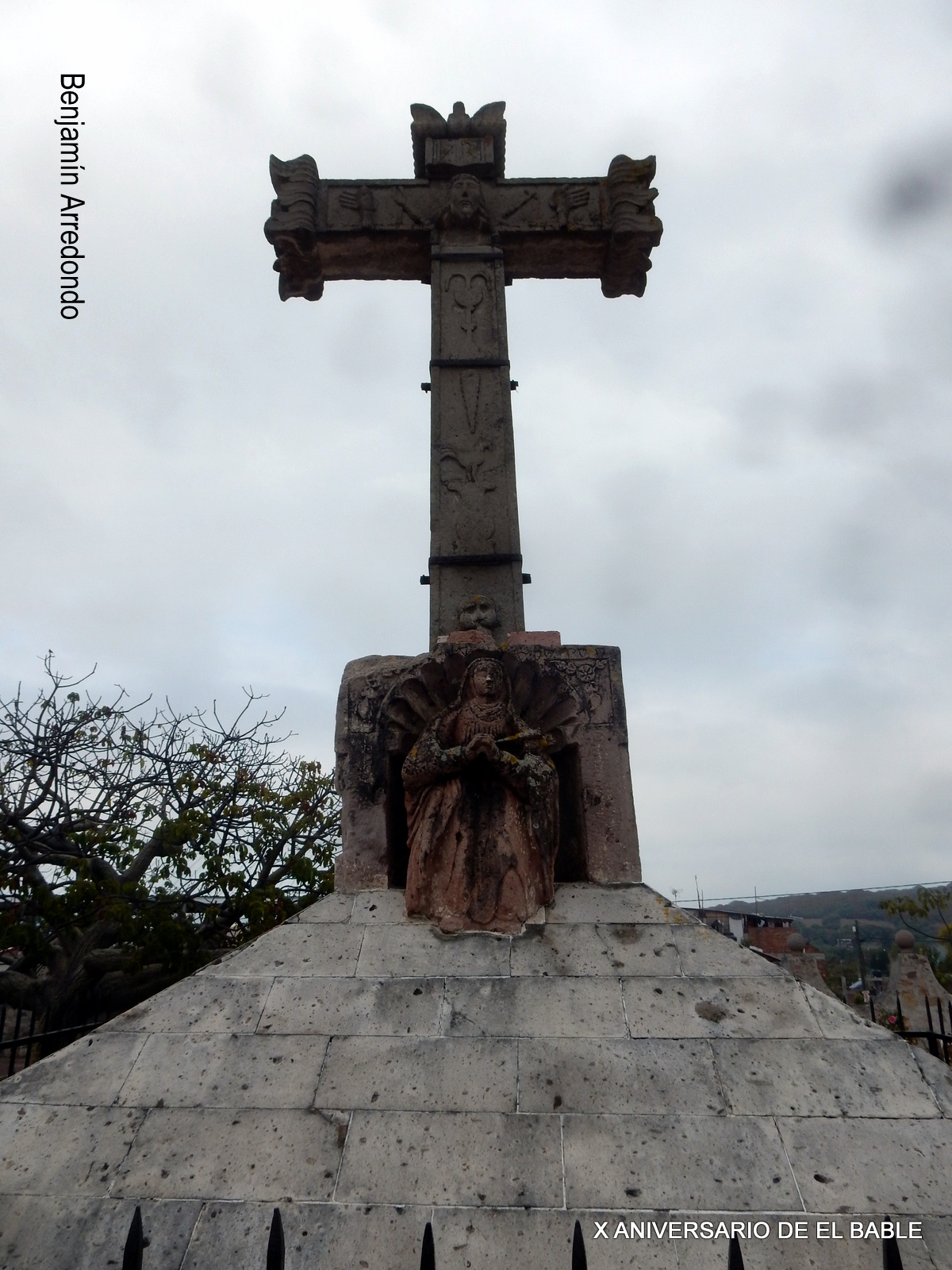 El Bable: Una interesante Cruz Atrial en Capacho, Michoacán