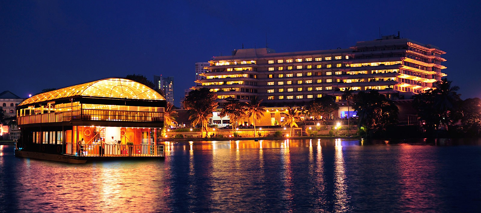 About Sri lanka: Colombo Hotels