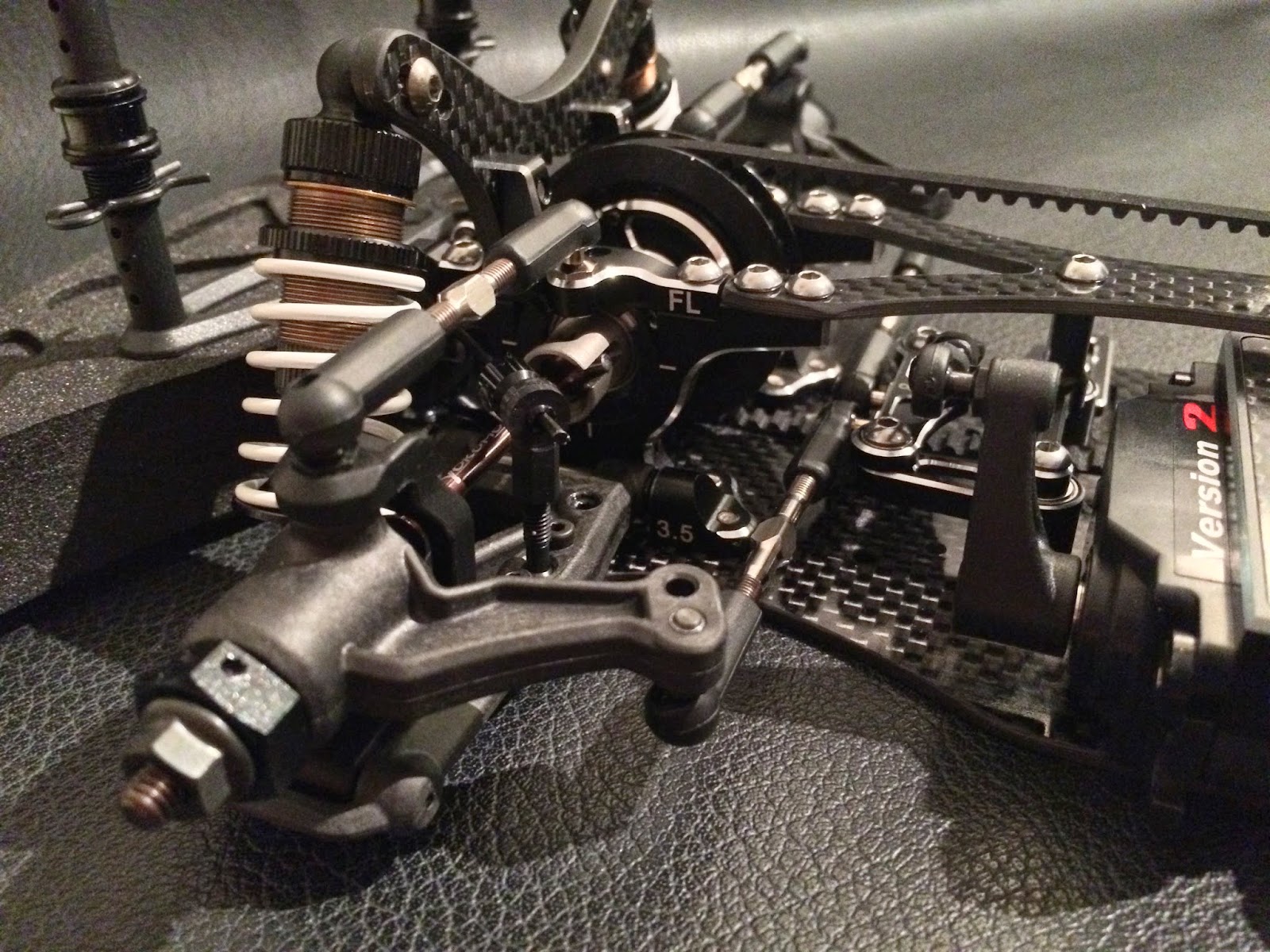 -RC DiM-: Yokomo BD7 2015 - Build Review