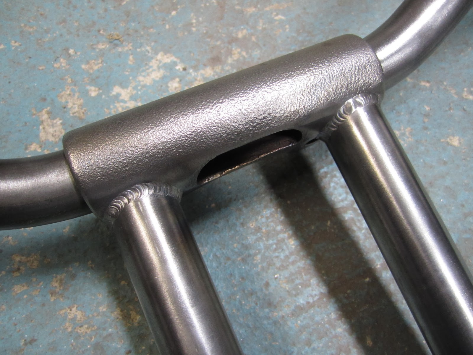 FRONT ST CYCLE: T-BARS w OG HARLEY RISER