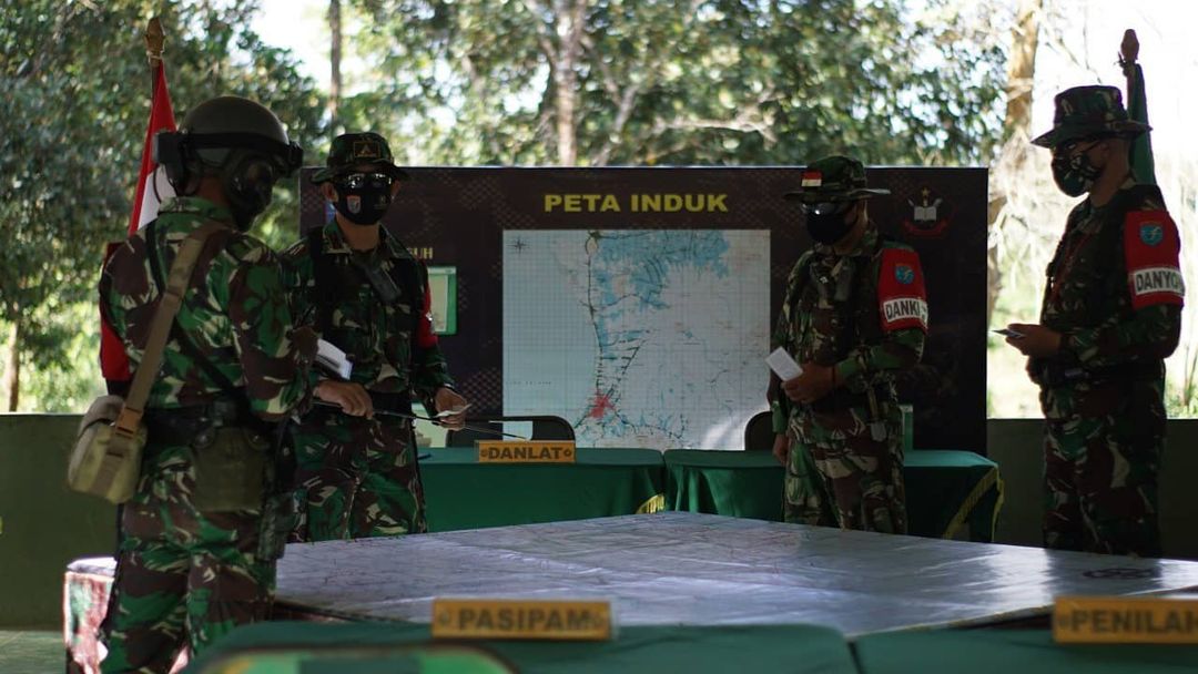 DEFENSE STUDIES: Yonkav 12/BC Latihan Uji Siap Tempur Tingkat Kompi