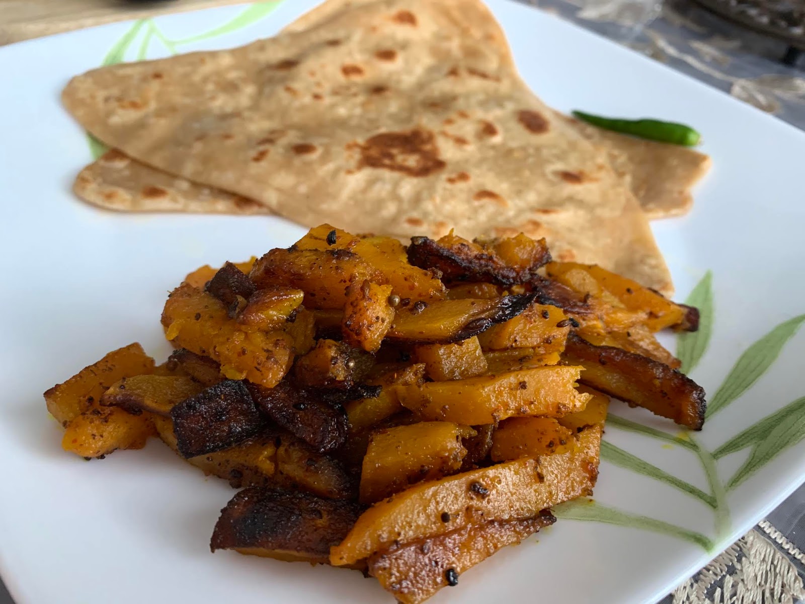 Life Without Alu?: Alu Kumro (Bengali Torkari - Potatoes with Pumpkin ...