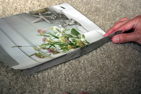 Redfly Creations: Magazine Gift Bag Tutorial