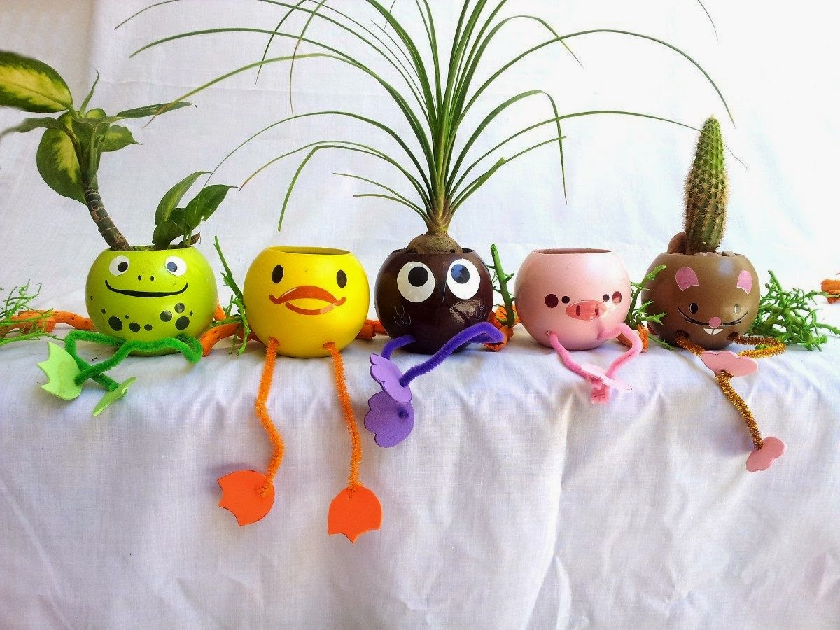 Cole Aventura: Maceteros reciclados para nuestro invernadero