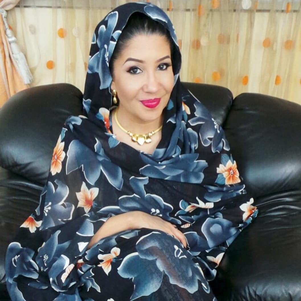 Samira Sheriff is so beautiful and lightskinned