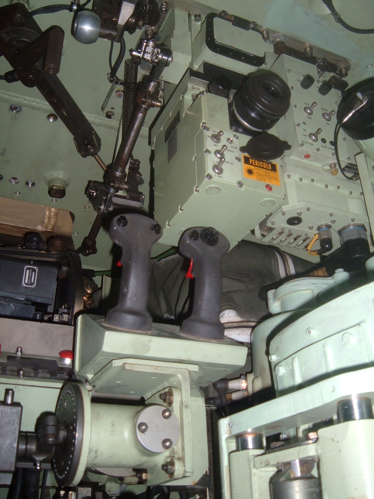 UK Armed Forces Commentary: Day of tanks!