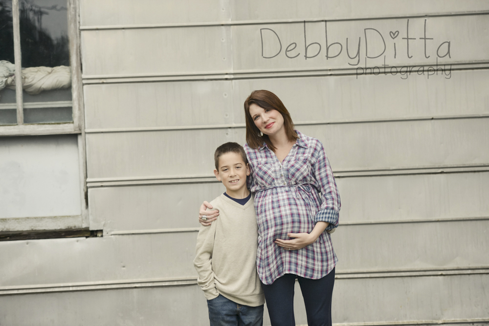 Debby Ditta Photography: The Standlee Family / Maternity / Rainy day ...