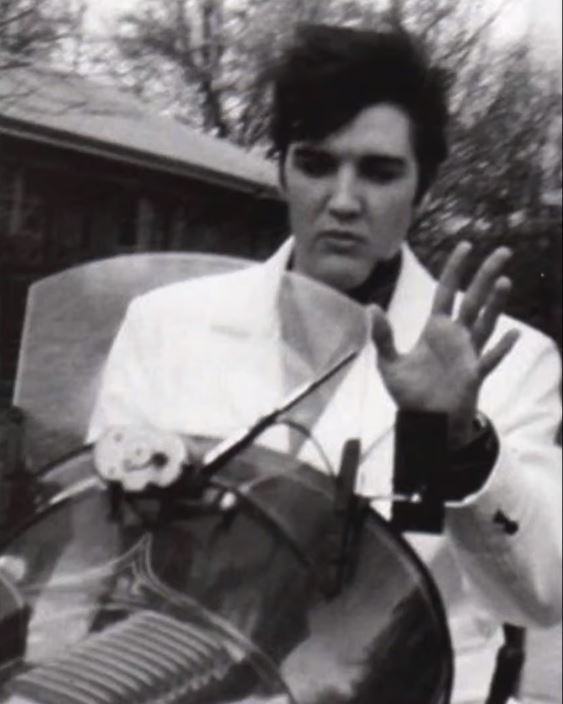 Just A Car Guy: Did you know Elvis bought a 1946 Solar Midget race car ...