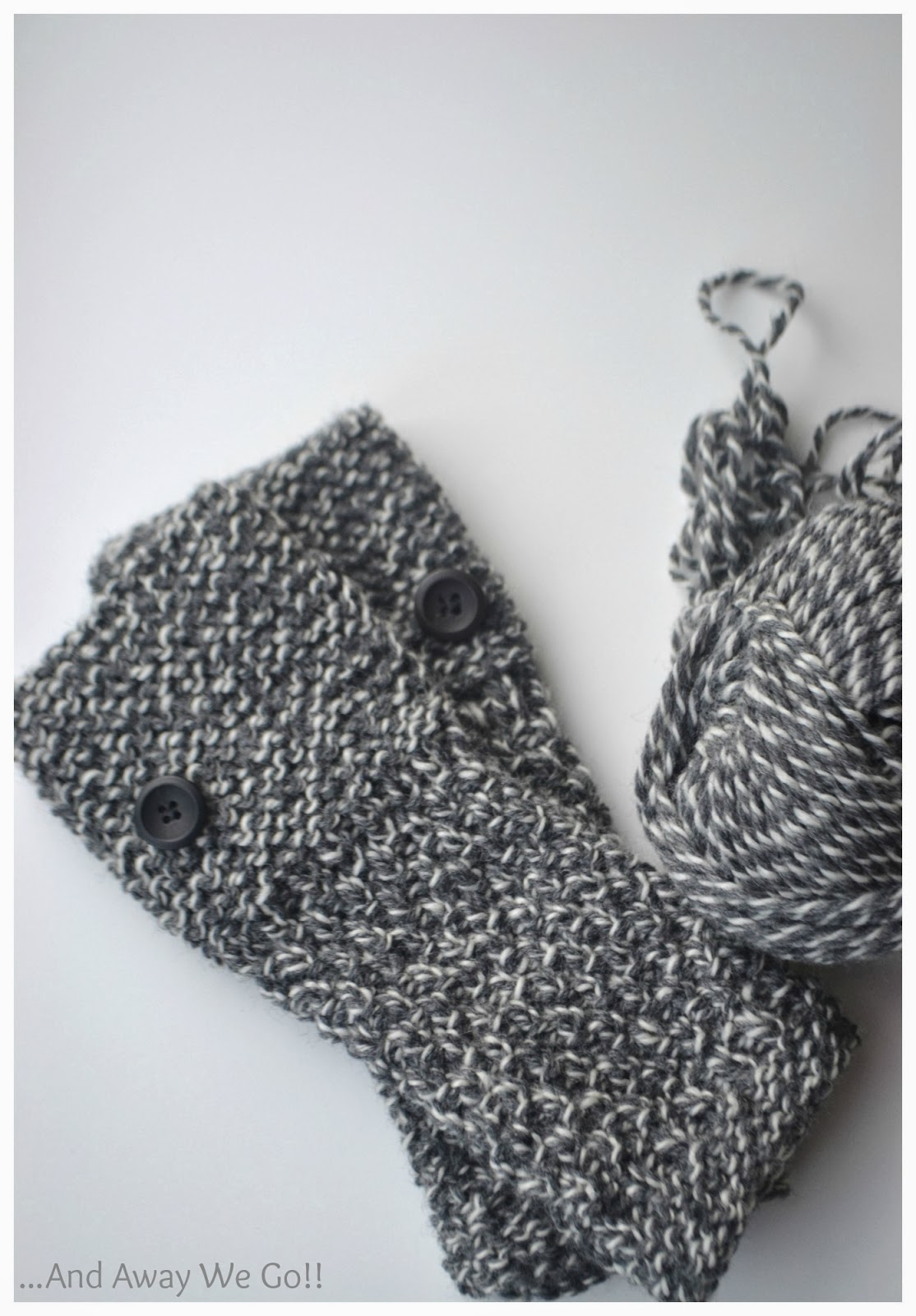 and away we go!: Simple fingerless mitts...