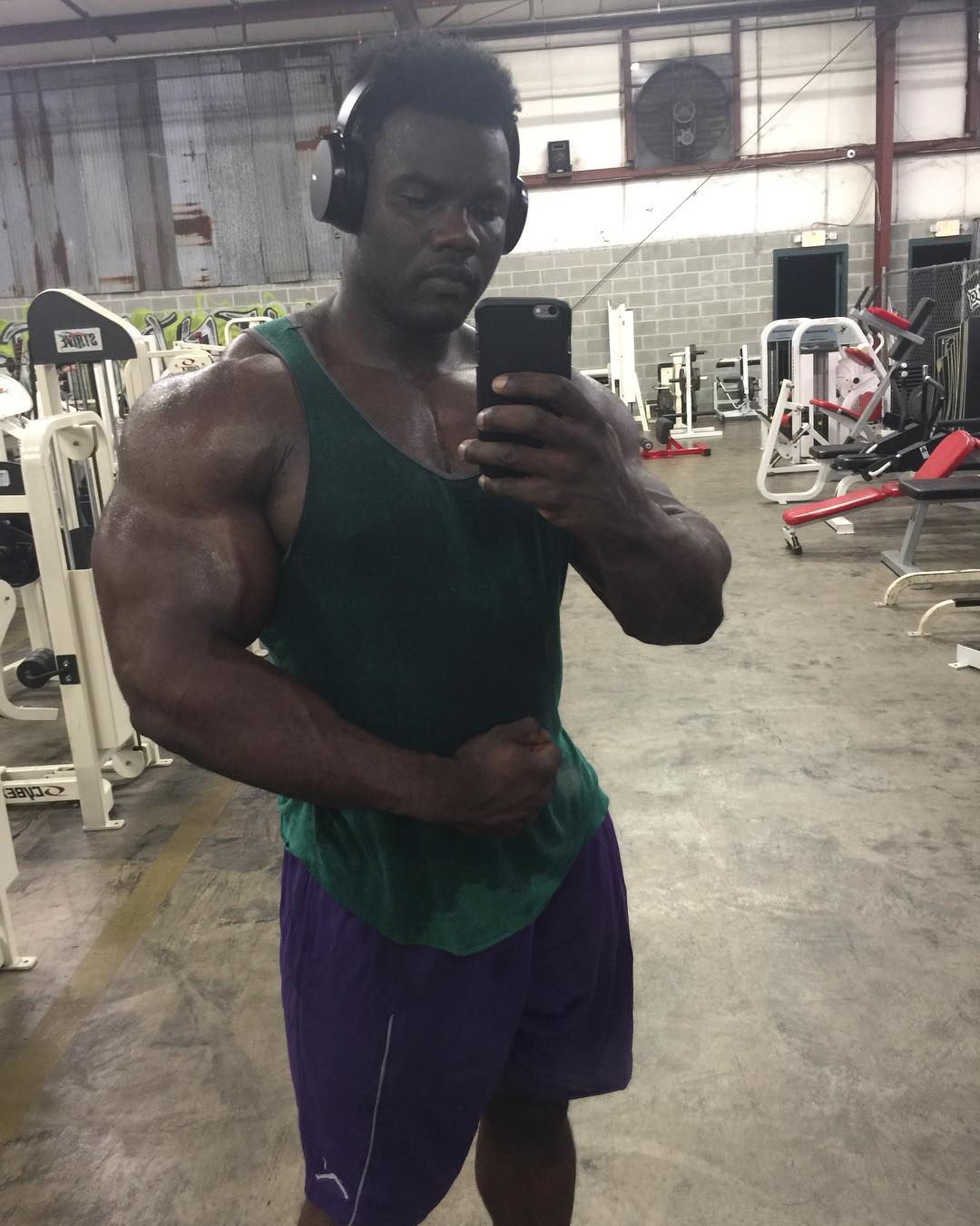 Bodybuilder Muscle Worship: Henry Jackson USA Bodybuilder