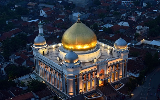 Singgah Ke Masjid: Mesjid Agung Trans Studio Bandung
