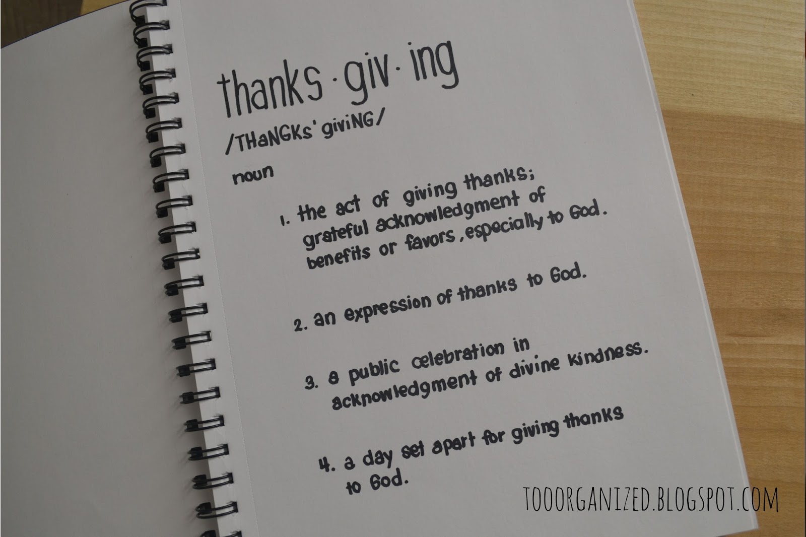 DIY: THANKSGIVING BOOK | TOO ORGANIZED
