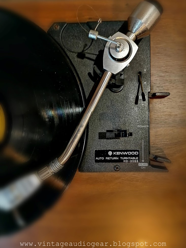 KENWOOD KD-2033 2 Speed Semi-Automatic Belt Drive Turntable