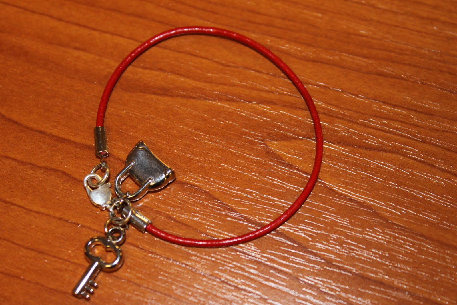 Bijuterii Handmade: Bratari Handmade