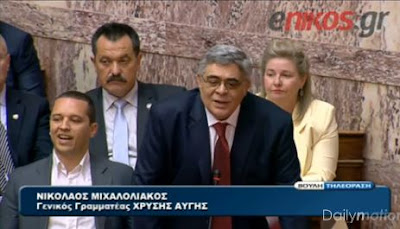ΒΙΝΤΕΟ: ΚΑΣΙΔΙΑΡΗΣ ΣΕ ΠΡΟΚΛΗΤΙΚΟ ΚΟΥΜΟΥΝΙ ΒΟΥΛΕΥΤΗ... "ΚΑΤΣΕ ΚΑΤΩ ΡΕ ...