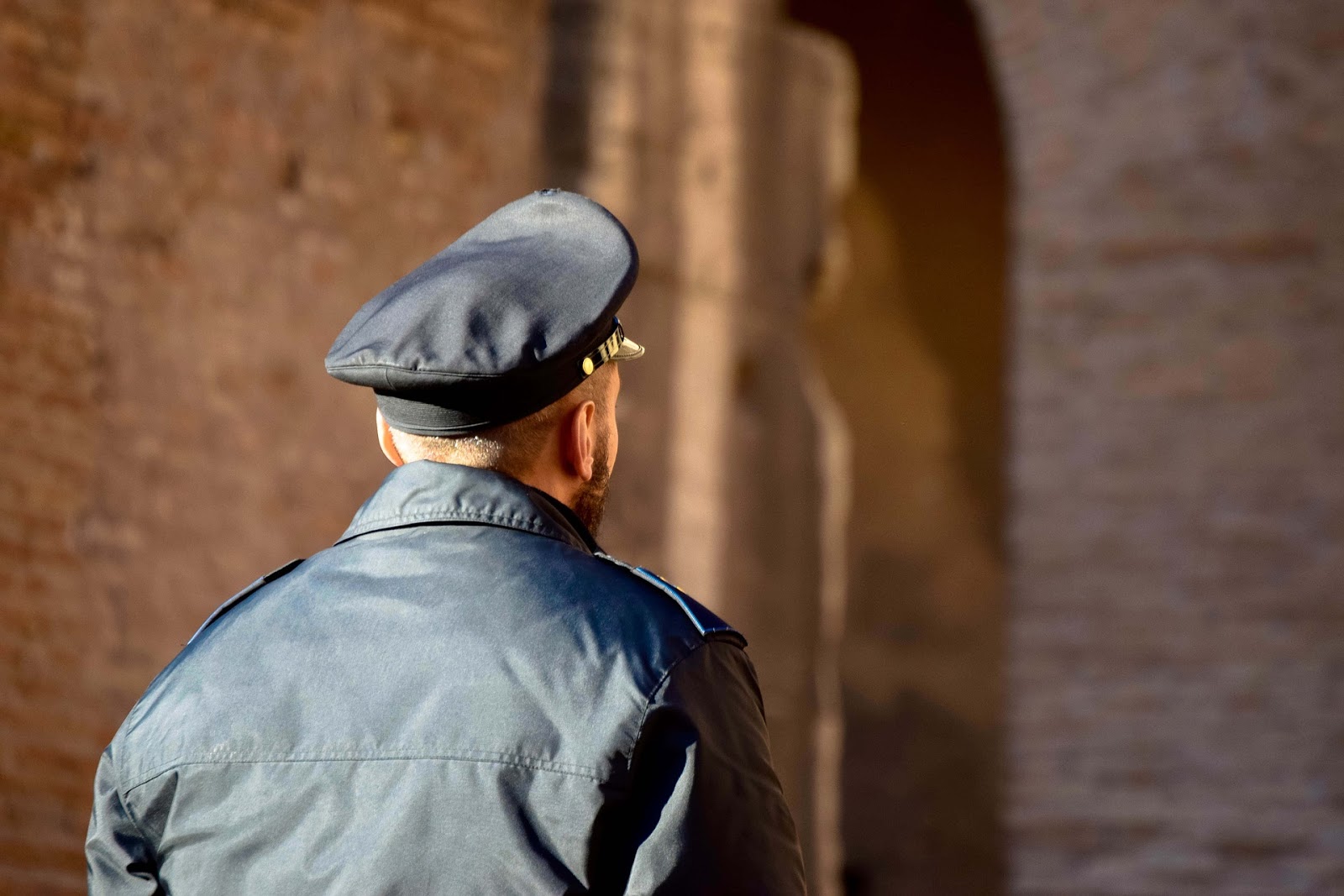 Hiring professional security guards can benefit your workplace