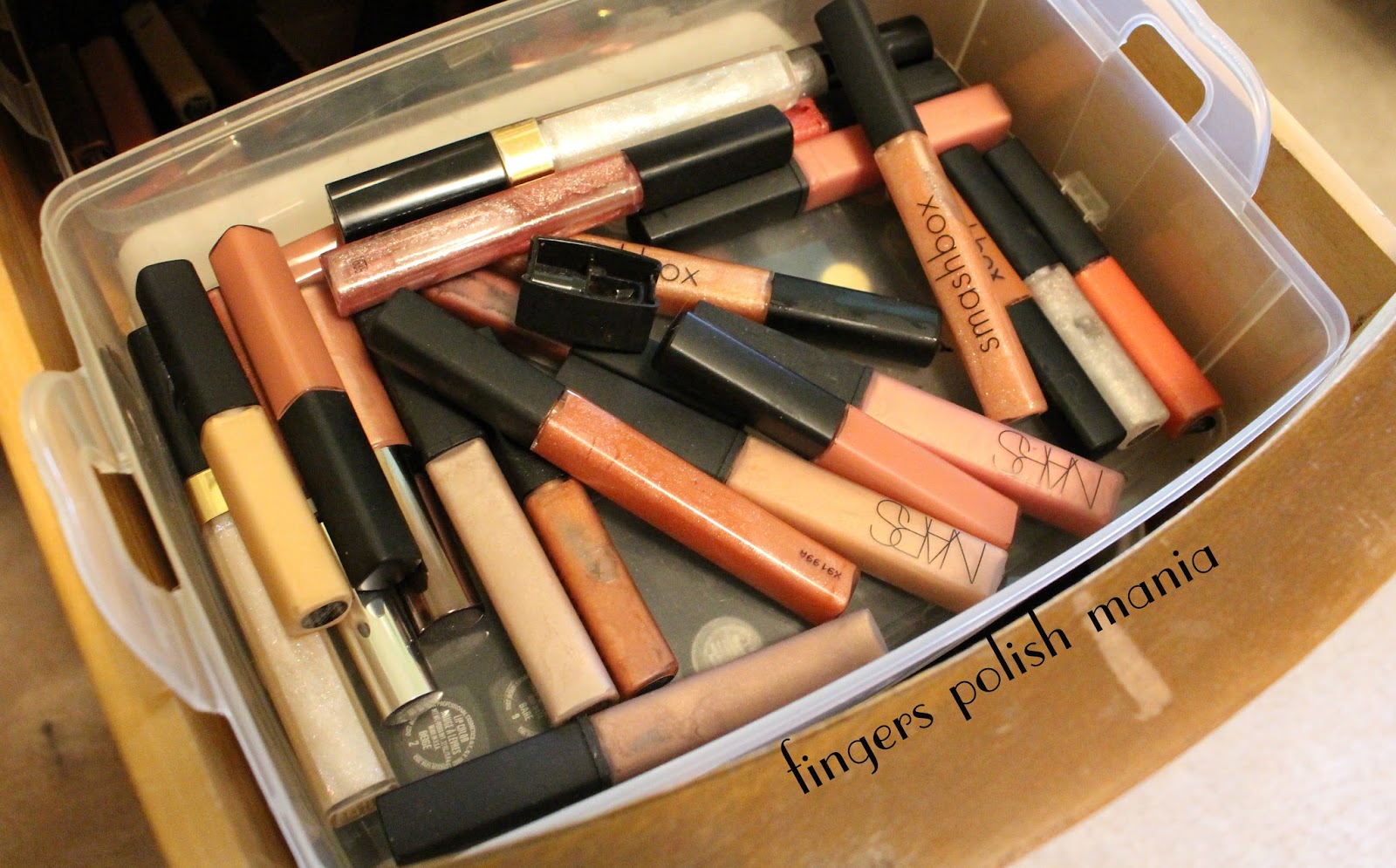 fingers polish mania: My Makeup Stash Part Two