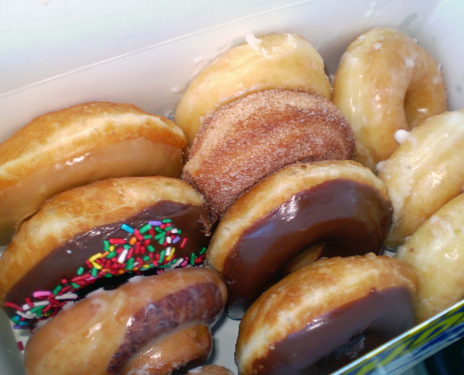 Elva Eats: Review: Daylight Donuts - Alamogordo, New Mexico