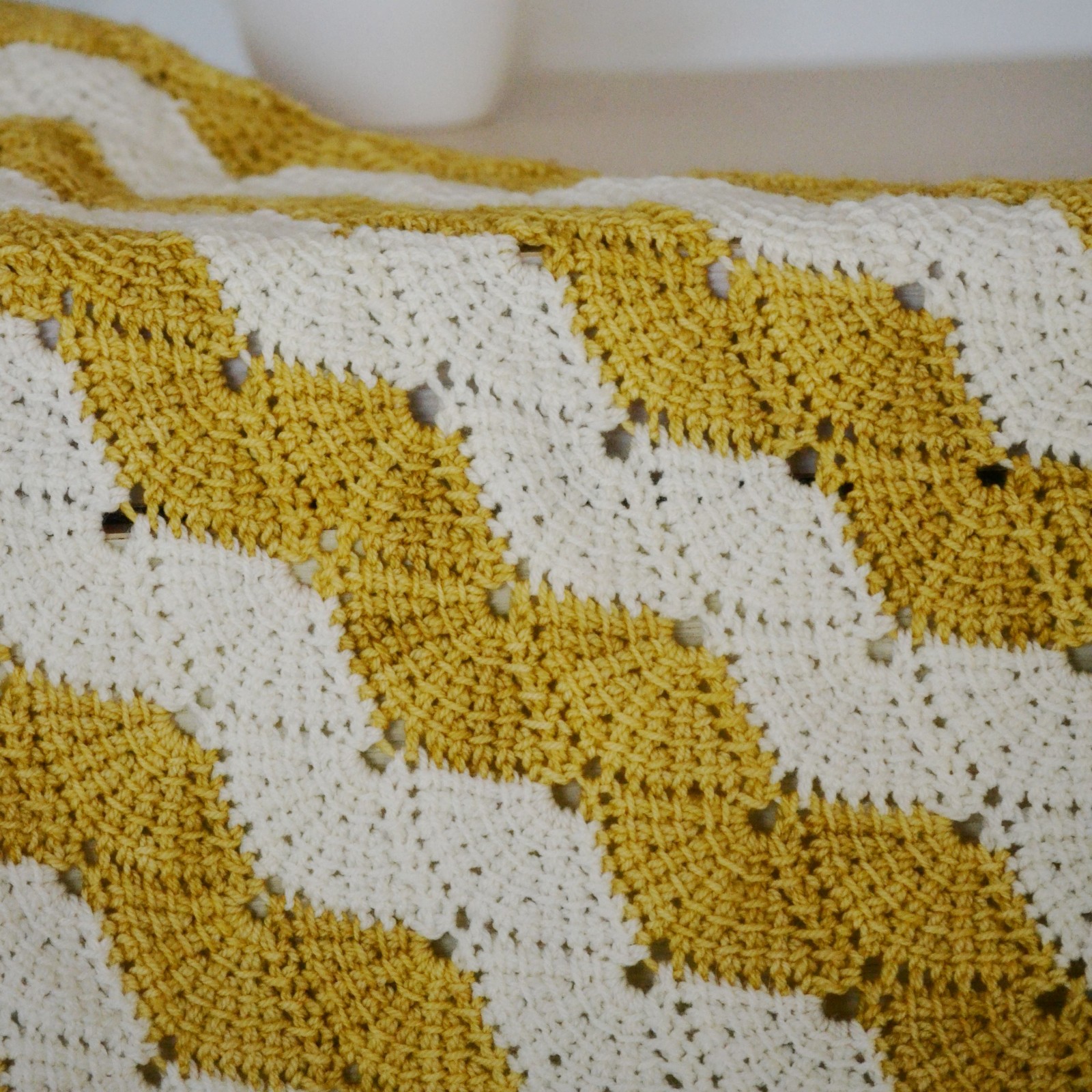 TUNISIAN SHELL: Tunisian Shell Shawl