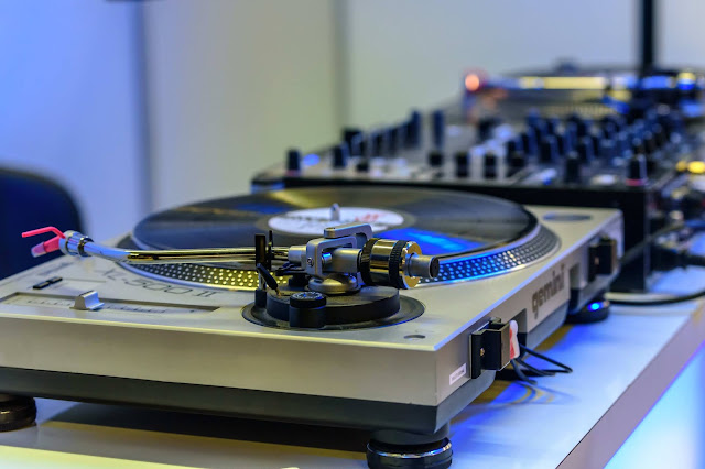 What is Turntablism? And Different Parts of Turntable