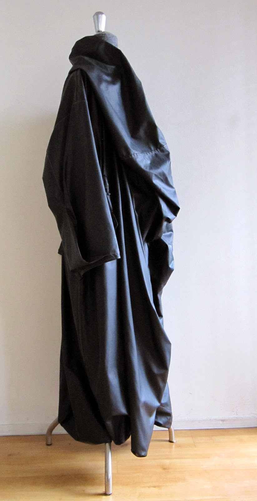 fabSEWnista, vogue patterns sewing projects: project past: issey miyake ...
