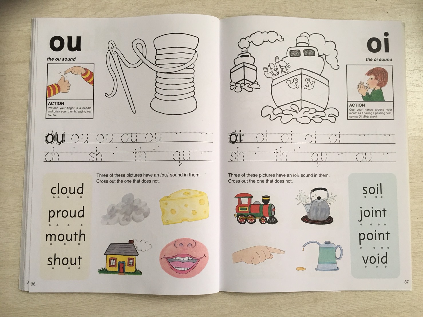 Jolly Phonics Student Book 1 Support / Answers