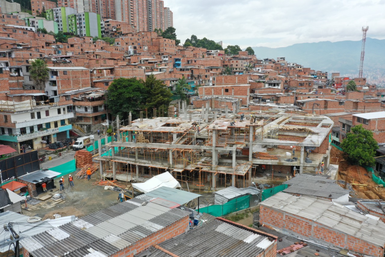 Así avanza construcción de nueva sede de Buen Comienzo en comuna 9 - Mi ...