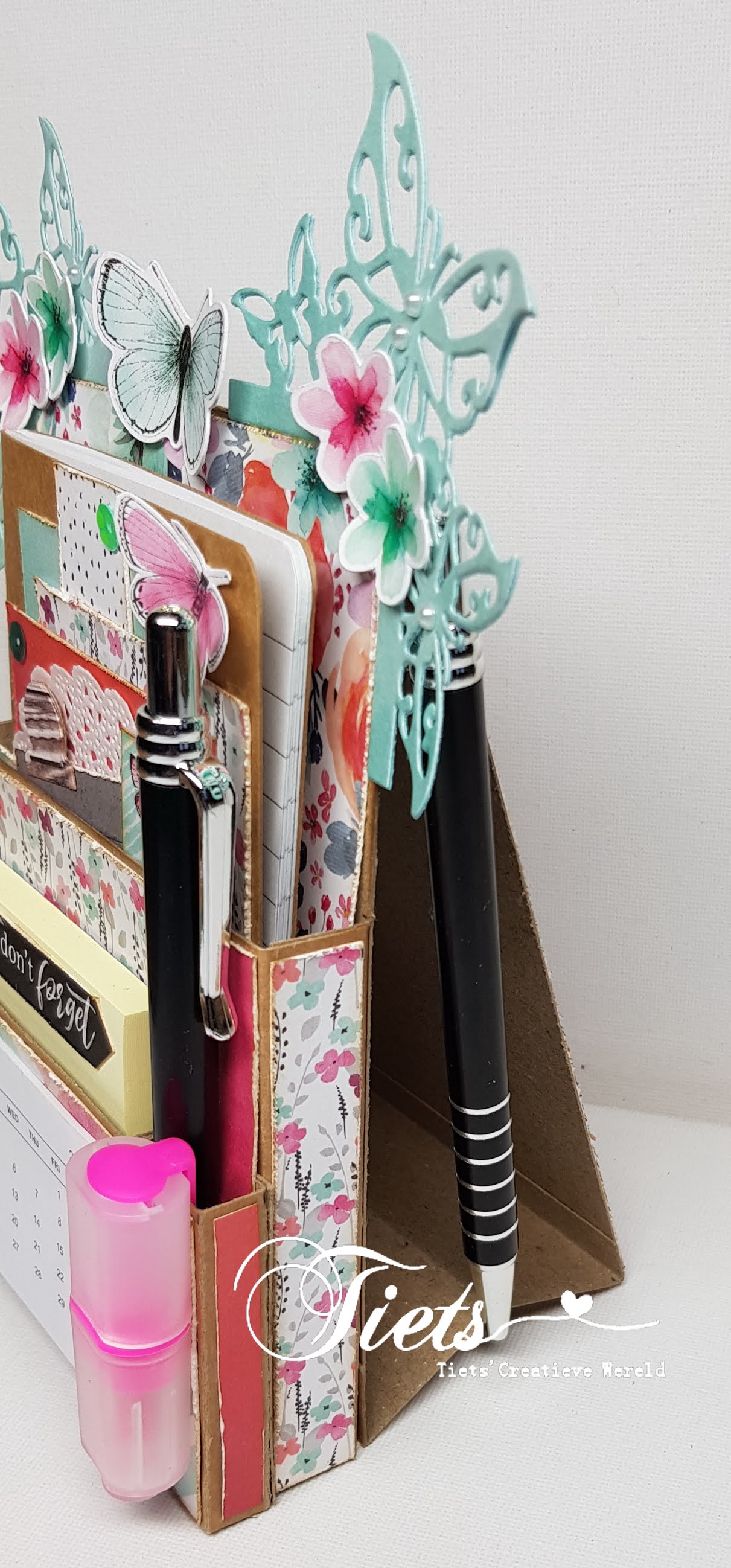 Tiets' Creatieve Wereld: Scrap it easy!