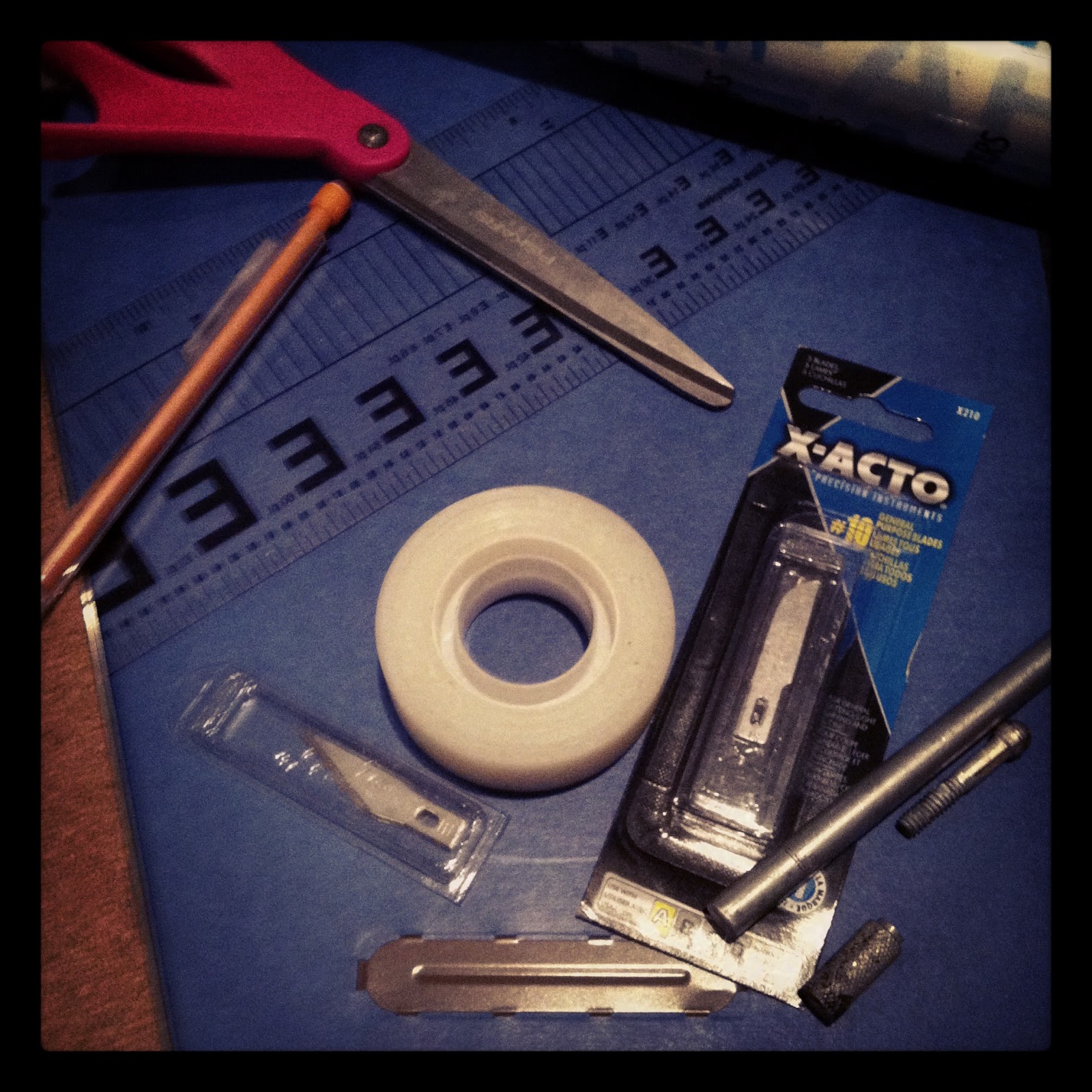 DIY: Prada Marfa Sign a la Gossip Girl, Part I - Style Wire | Boston ...