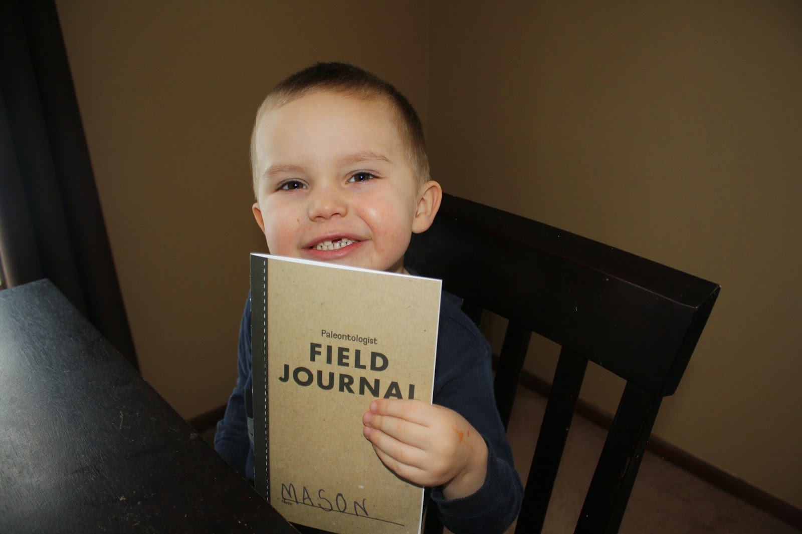 the blue elephant: "Dinosaur Dig"- Paleontologist and Excavation Site