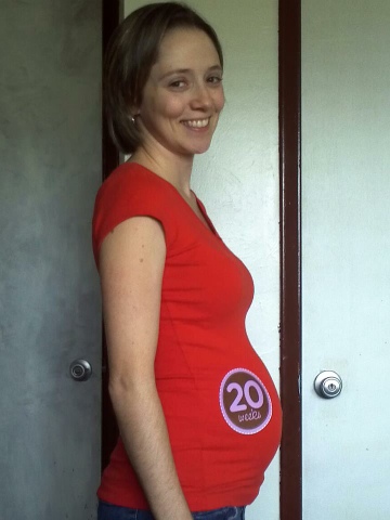 Refrigerator Memories: 20 Week Belly Bump