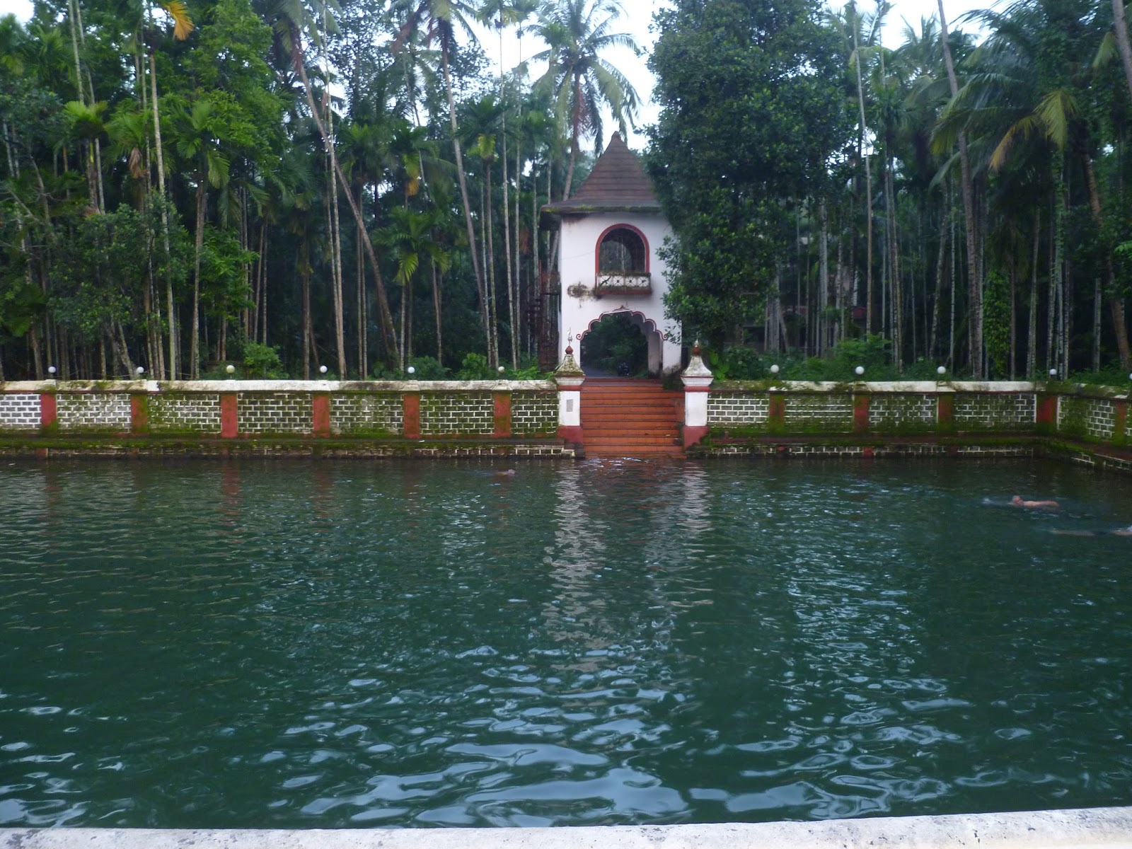 Stray thoughts.....: Nagesh Maharudra Temple at Nageshi, Ponda.