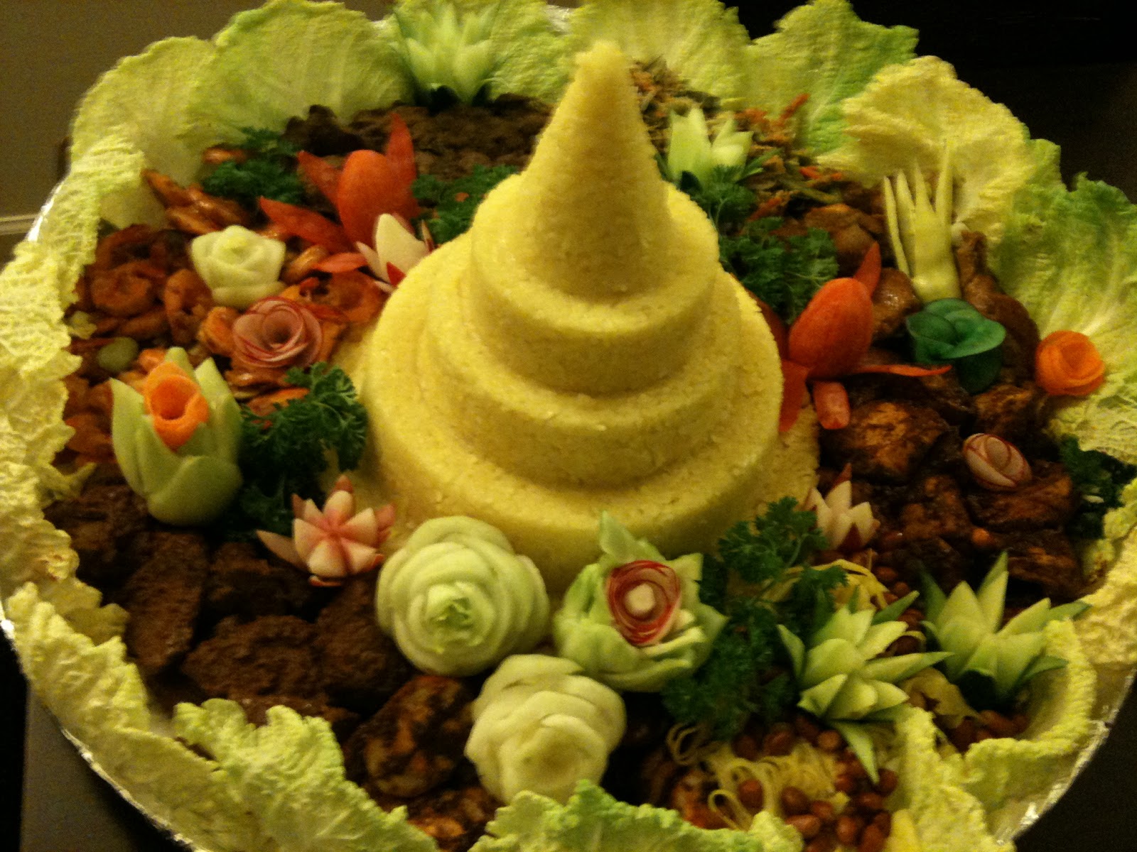 Gambar Nasi Tumpeng