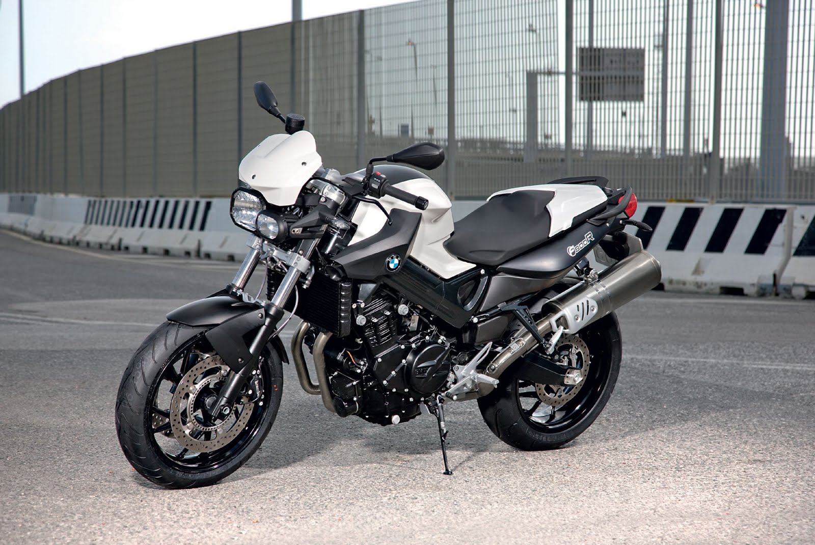 Motorcycle 2010 BMW F800R