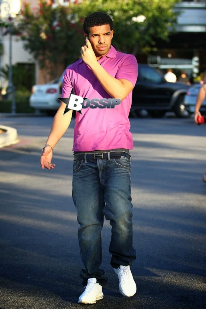 Celeb Saggers: Drake's Sag in Calabasas