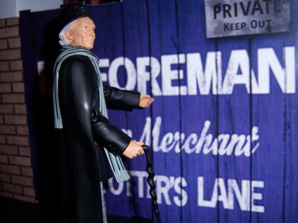 Doctor Who and An Unearthly Child Playset | Weird Fantastic Toy Adventures