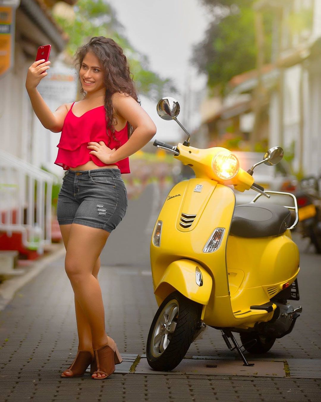 ලංකාවේ සරාගීතම නිලිය Sandani fernando 2019 - Choozen