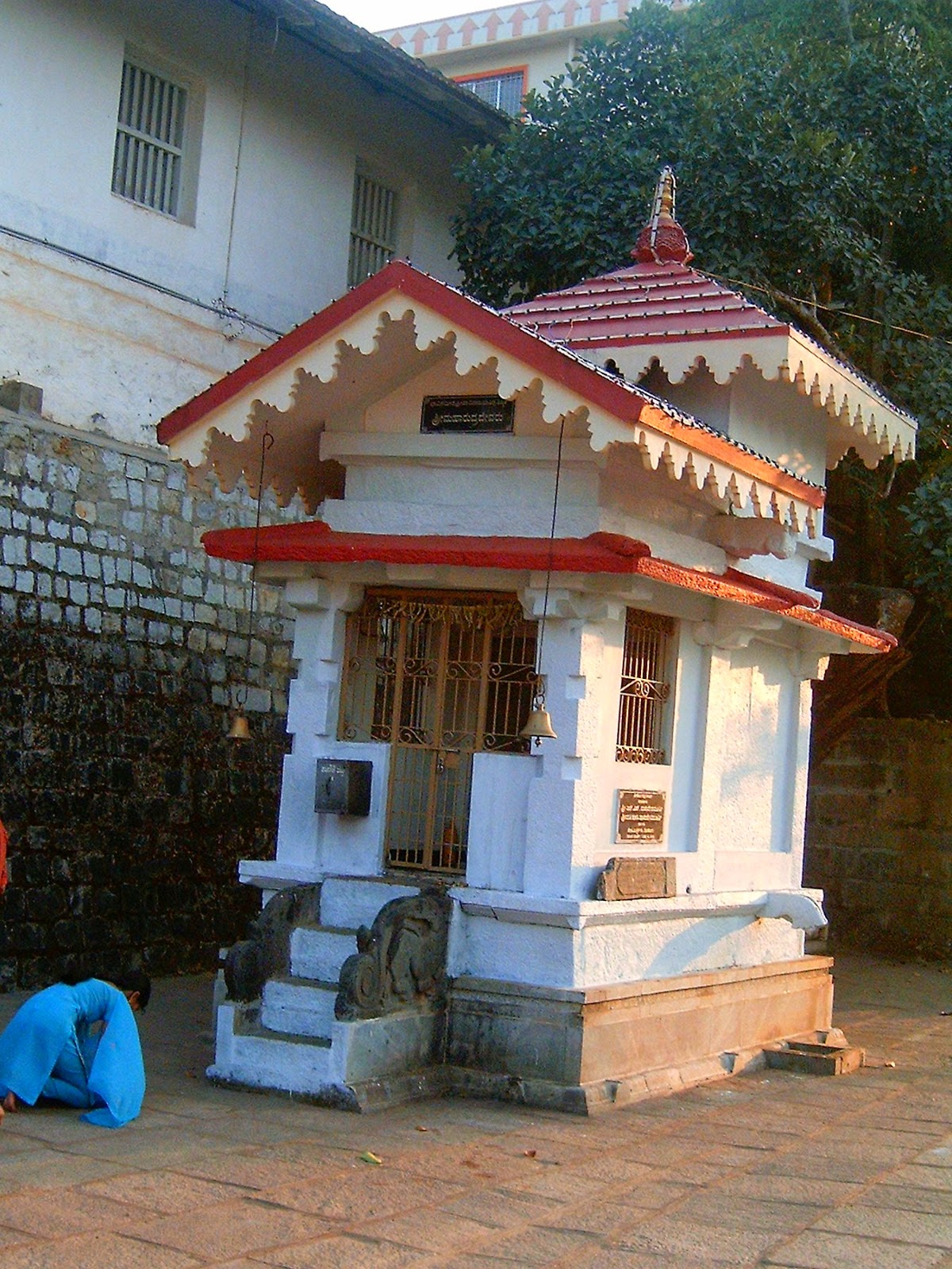nrameshrao: Sonda Vadiraja Mutt