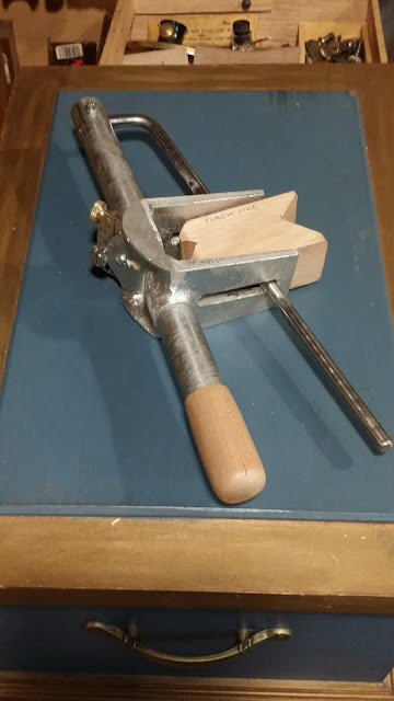 Using a Trapping Plane and The Stanley 77 Dowel Maker to Make a Tapered ...