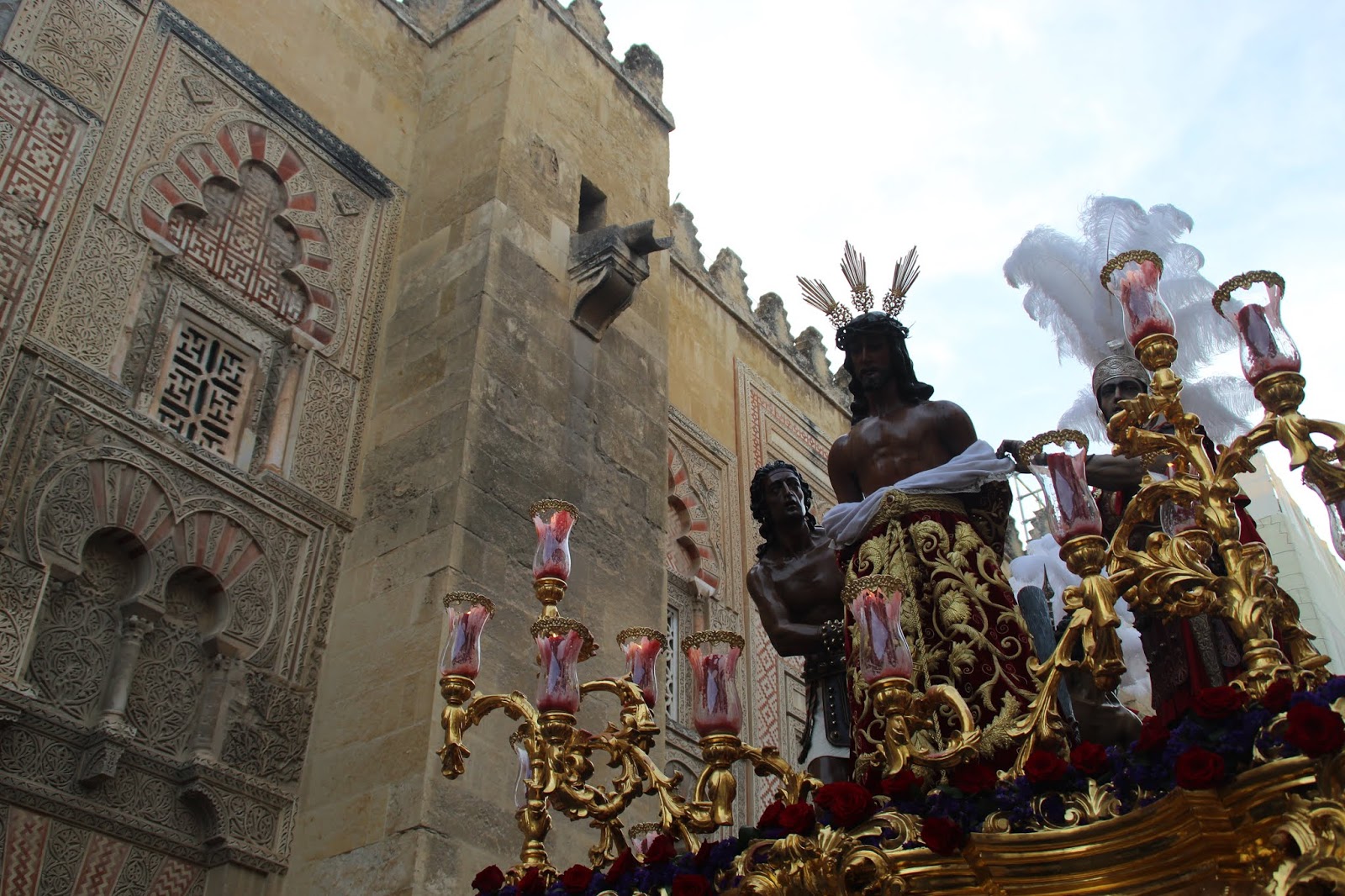 Nazarenos de luz: Gitano de Córdoba, Por tu Cruz, magna