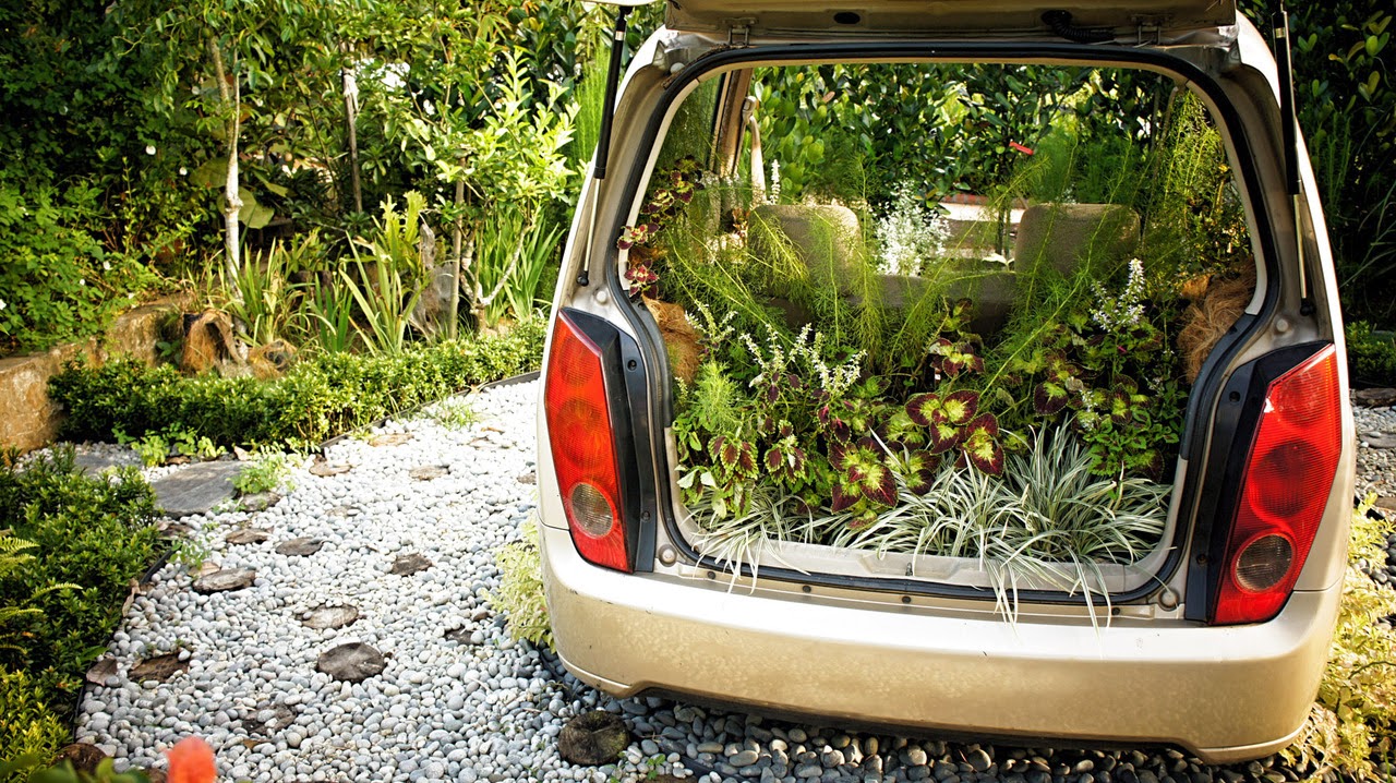 How to Recycle: Abandoned Cars Gardening