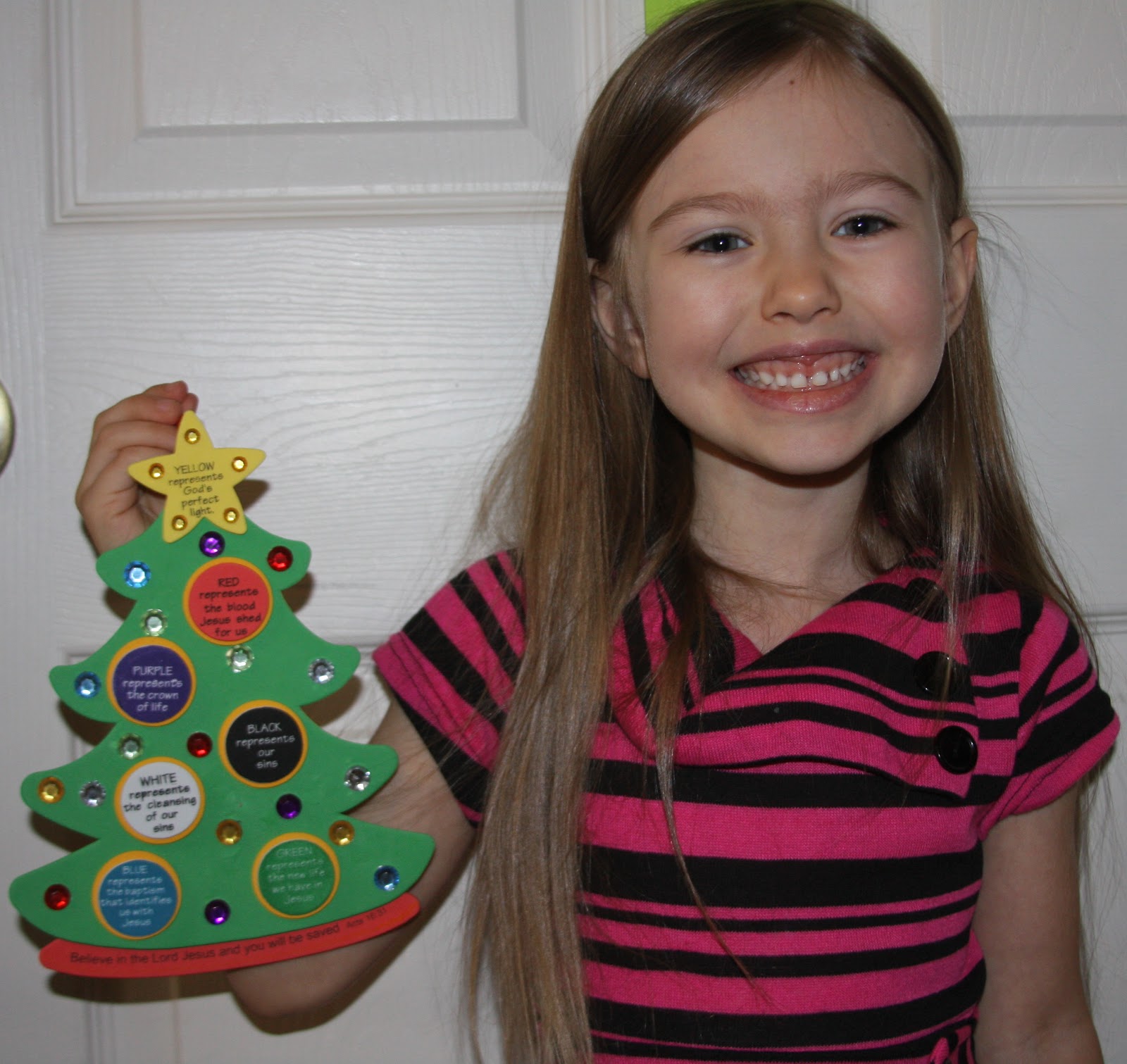 A Learning Journey: "Colors of Faith" Christmas Tree Craft