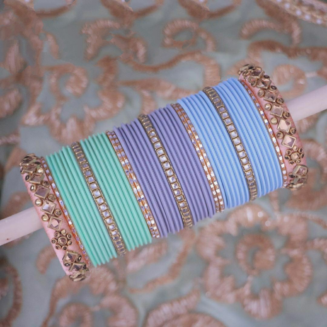 Multi color bangles sets
