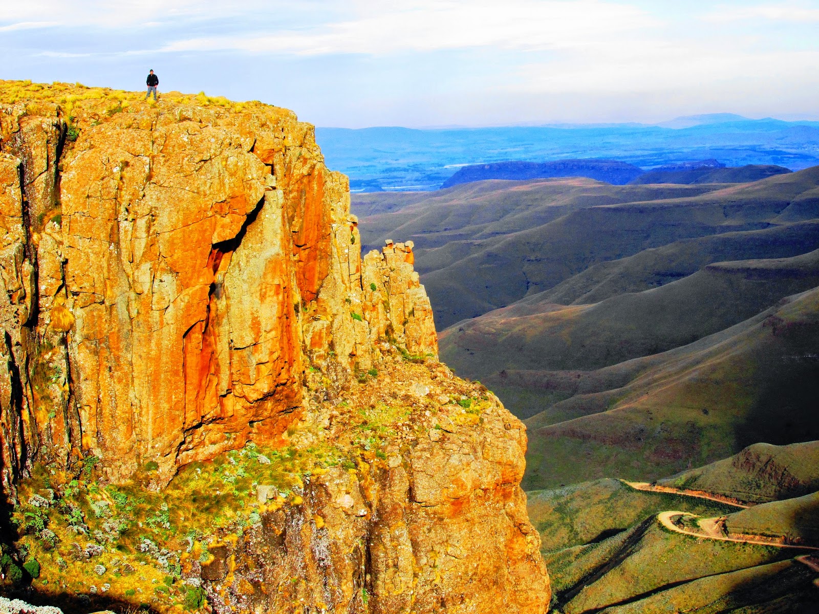 Lazarow World-Hike-About: Introduction to the magnificence of Sani Pass