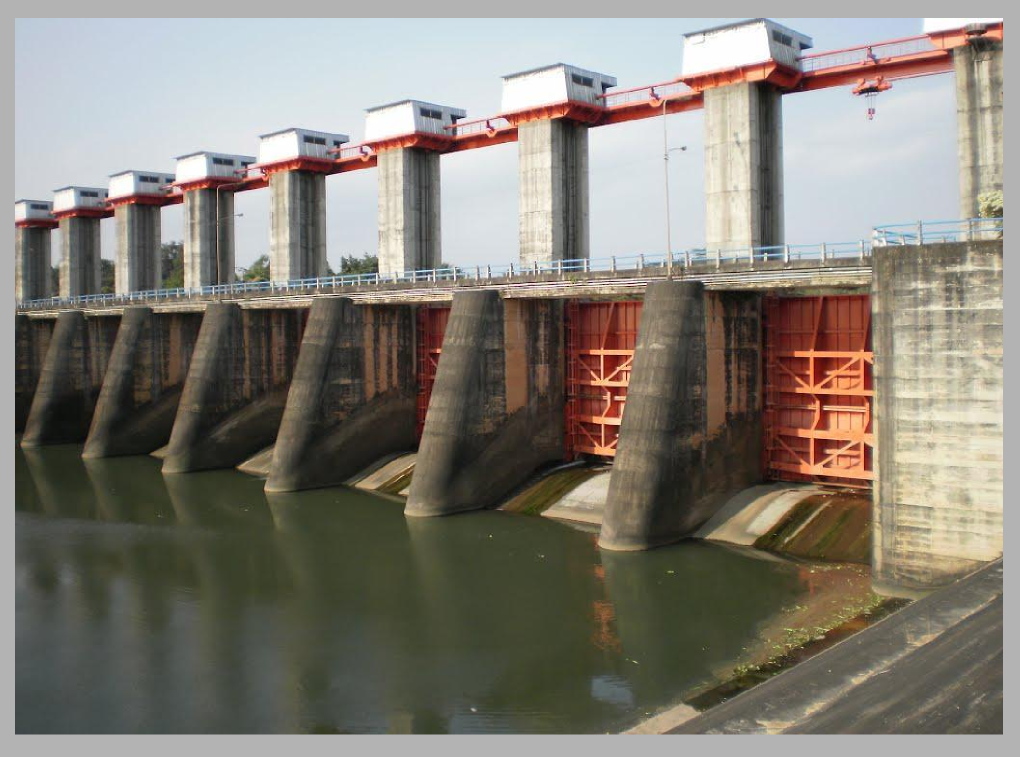 Perbedaan Bendung dan Bendungan | Helm-proyeku